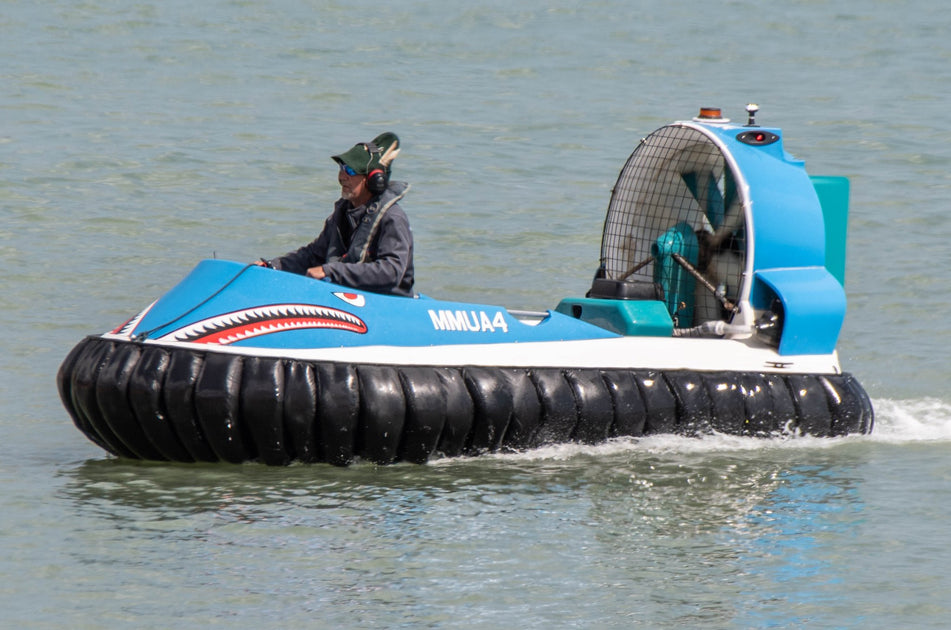 Hovercraft Cruise Video – The British Hovercraft Company | British ...